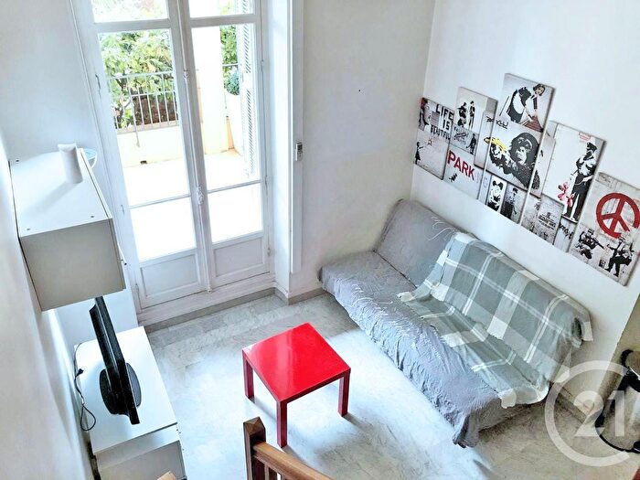 Appartement 2 pièces à louer à Nice, Médecin