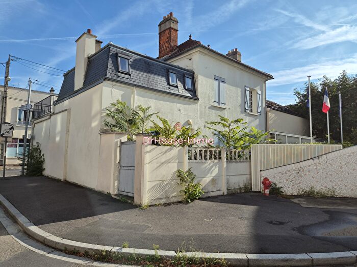 Maison 7 pièces à vendre - Les Mureaux, Centre-ville