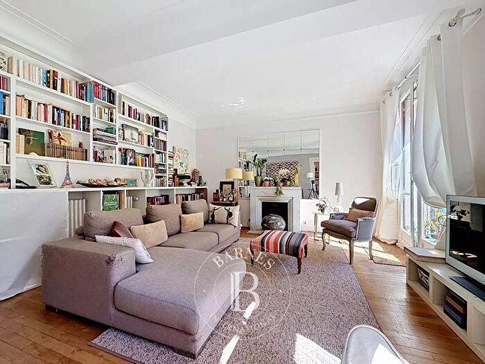 Appartement 4 pièces à Paris 16ème, Auteuil-Nord, Jasmin, Mirabeau, à louer
