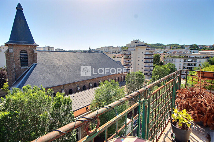 Suresnes, Carnot, Gambetta : Appartement 2 pièces à vendre