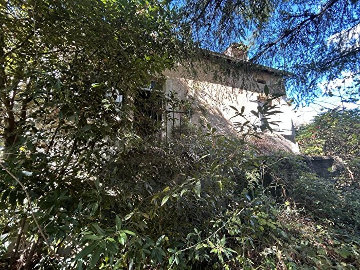 Saint-Léger-de-Fougeret : Maison 3 pièces à vendre
