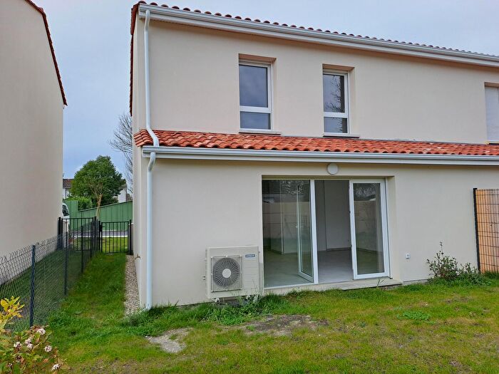 Maison à vendre - Bassens - 4 pièces - 3 chambres