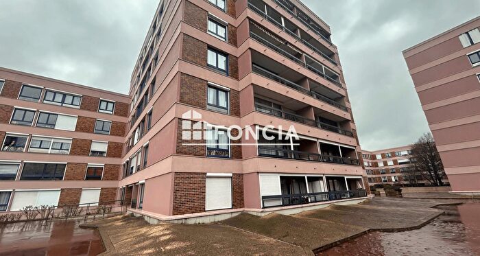 Appartement 3 pièces à Crosne, à vendre