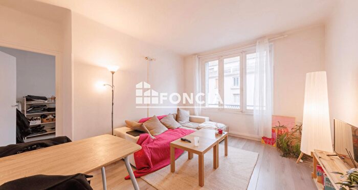 Appartement à vendre - Clermont-Ferrand, Delille, Cathédrale, La Gare - 3 pièces - 2 chambres