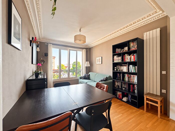Asnières-sur-Seine, Gresillons, Voltaire : Appartement 3 pièces à vendre