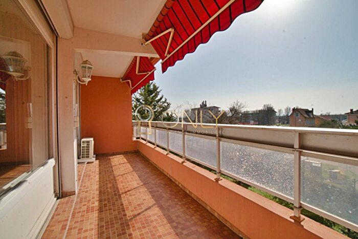 Appartement à vendre - Villefranche-sur-Saône, Centre-ville - 4 pièces - 3 chambres