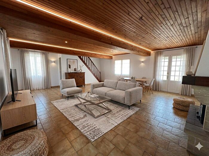 Châteaubriant, Centre-ville, Gare : Maison 4 pièces à vendre