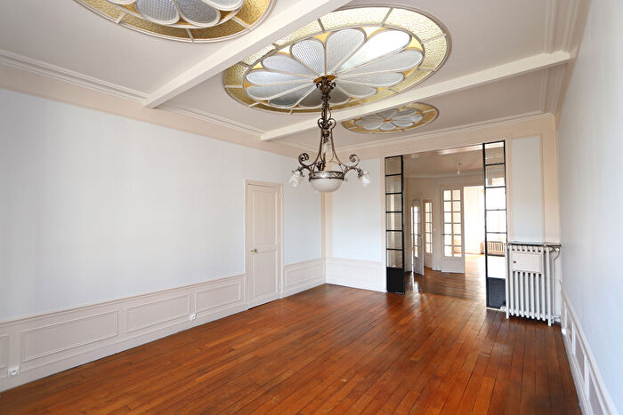 Appartement à louer - Orléans, Cathédrale, Jeanne dArc - 5 pièces - 3 chambres