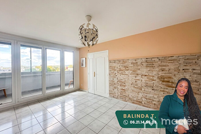 Appartement 5 pièces à Villiers-le-Bel, Derrière les Murs, Cerisaie, à vendre