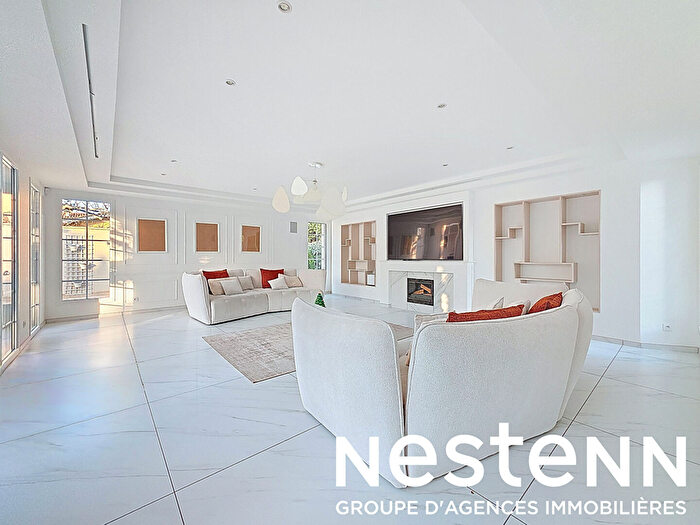 Maison à vendre - Genas - 8 pièces - 5 chambres