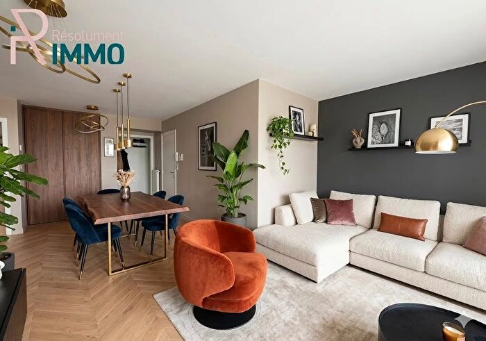 Appartement à vendre - Wintzenheim - 5 pièces - 4 chambres