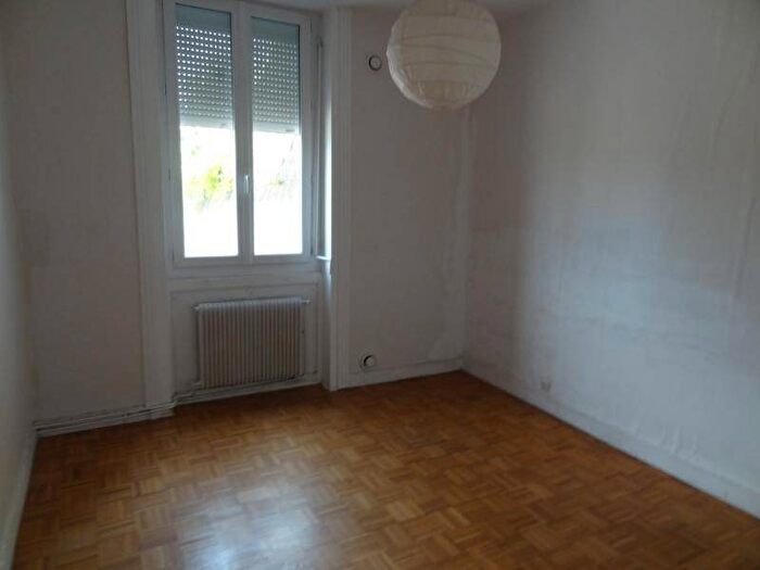 Appartement 2 pièces à Bellevue-Solaure, Saint-Étienne, à louer