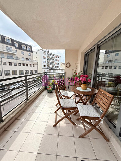 Appartement à vendre - Forbach, Centre-ville - 5 pièces - 3 chambres