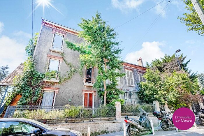 Maison 6 pièces à vendre - Fontenay-sous-Bois, Parapluies
