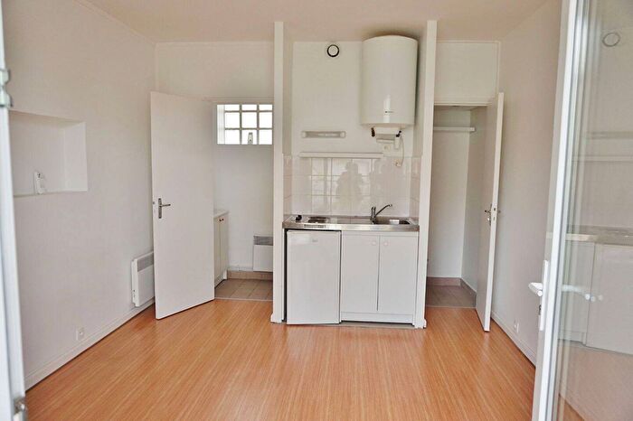 Centre Est, Provins - Appartement 1 pièce à louer