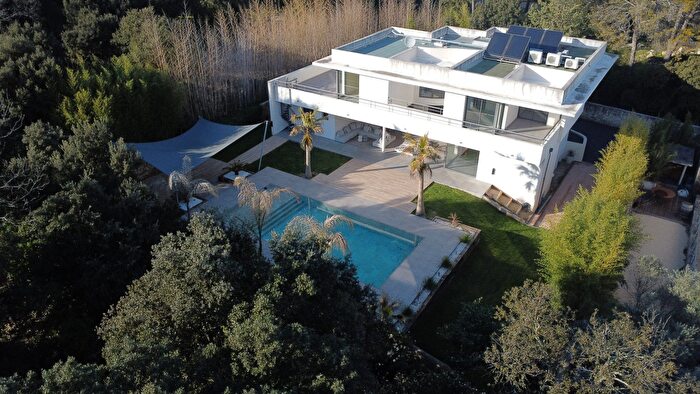 Maison à vendre - Castries - 10 pièces - 6 chambres