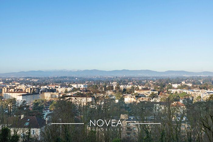 Appartement à vendre - Tassin-la-Demi-Lune, Charles de Gaulle - 5 pièces - 4 chambres