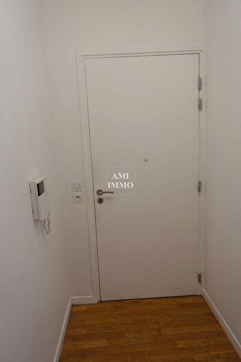 Appartement à louer - La Fontaine-Parc des Sceaux-Croix de Berny-Centre Ville, Antony - 3 pièces - 2 chambres