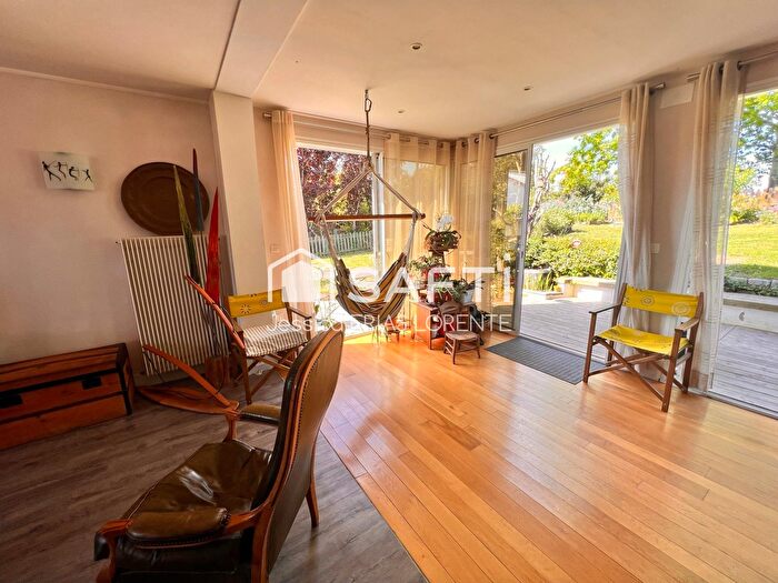 Maison 6 pièces à vendre à Tresses