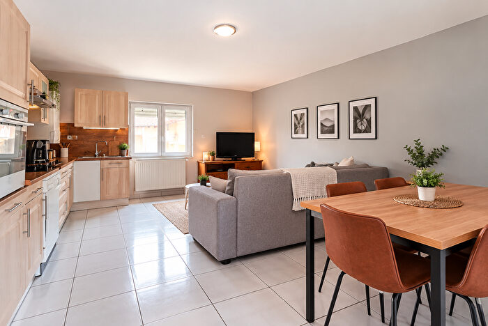 Firminy, Centre-ville : Appartement 3 pièces à vendre