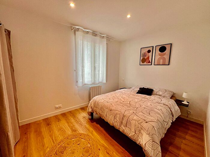 Appartement à louer - La Tour dAuvergne, Saint-Brieuc - 5 pièces - 1 chambre