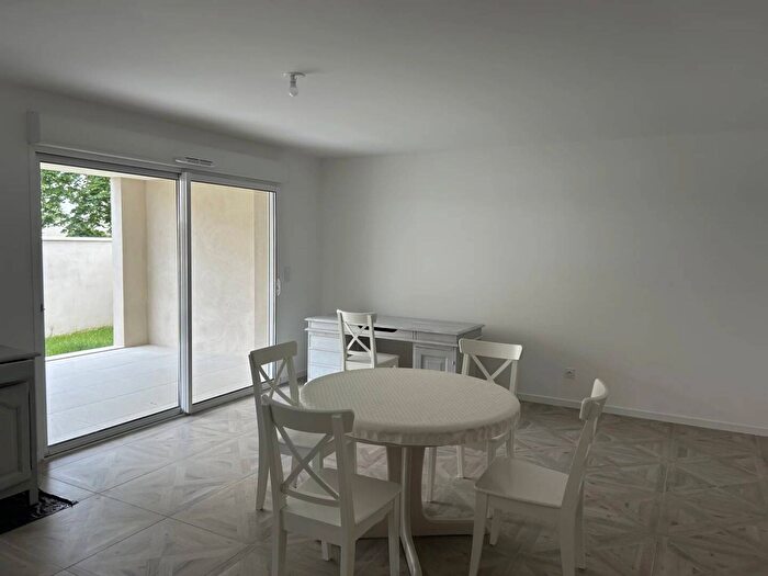 Appartement à louer - Sud, Uzès - 3 pièces - 2 chambres