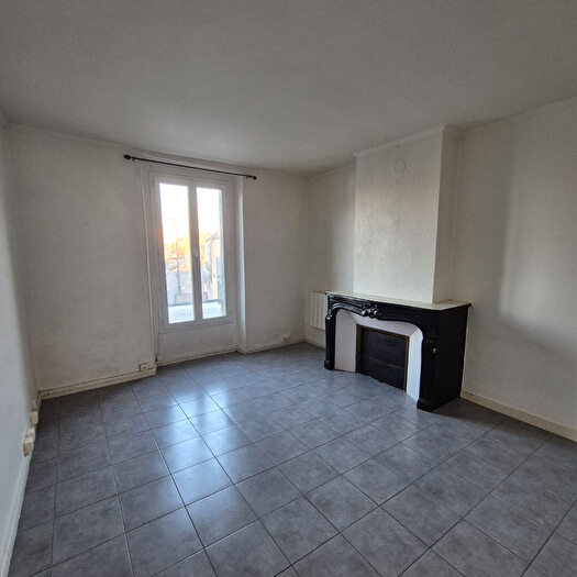 Appartement à louer - Corbeil-Essonnes, Centre Essonnes - 1 pièce
