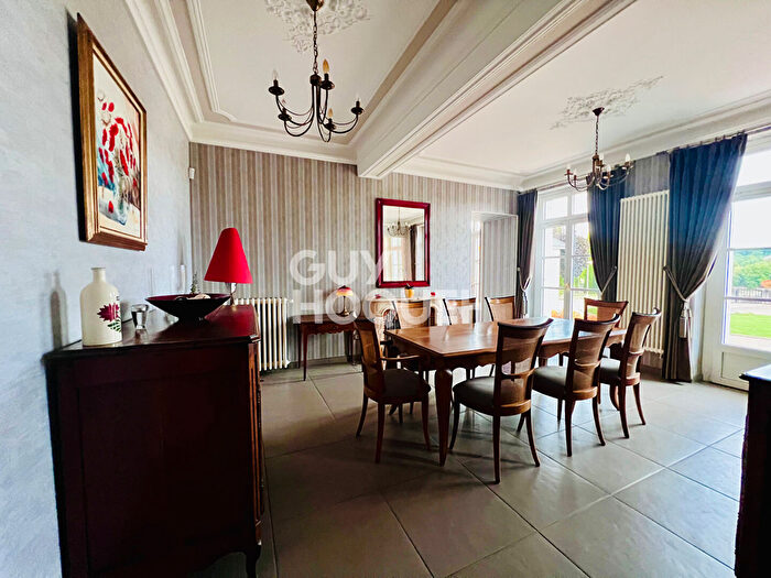 Maison à vendre - Bourbon-Lancy - 8 pièces - 6 chambres