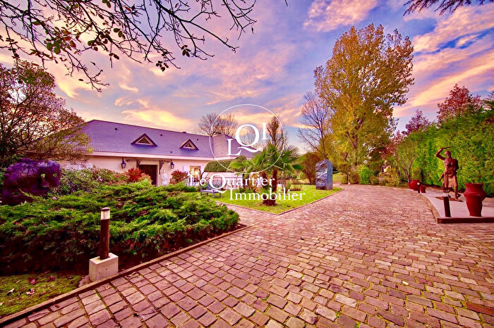 Maison à vendre - Santeny - 10 pièces - 6 chambres