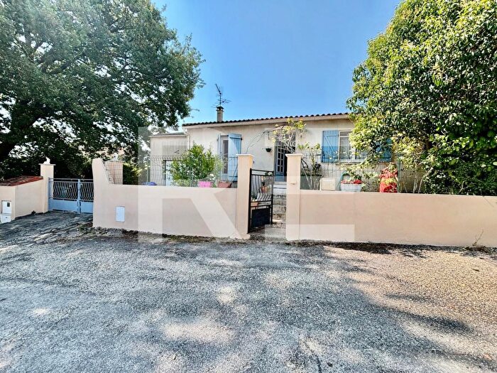 Maison à vendre - Saint-Bauzély - 8 pièces - 6 chambres