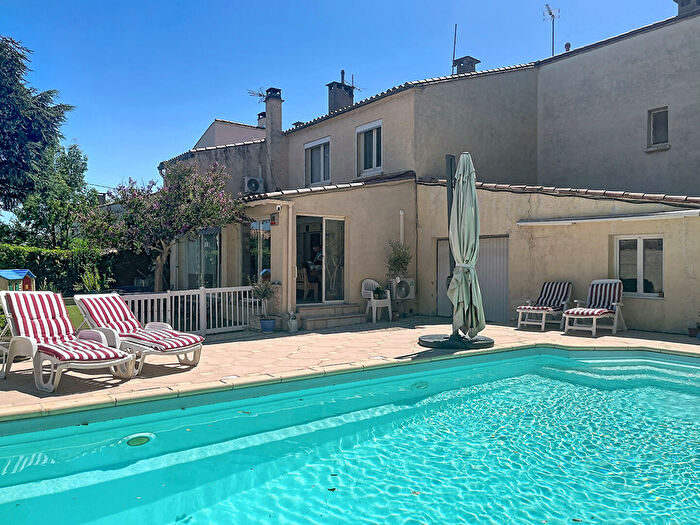 Nîmes, collines - Maison 6 pièces à vendre
