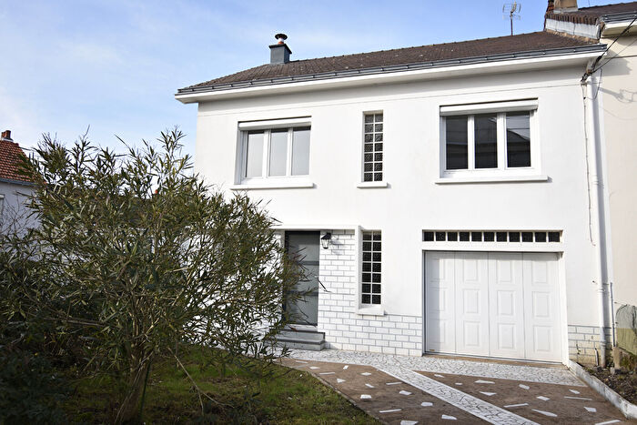 Maison à louer - Saint-Herblain, Nord - 5 pièces - 4 chambres