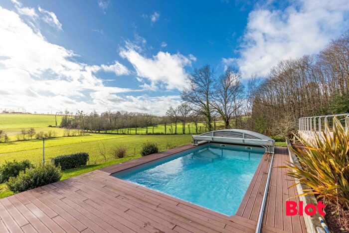 Maison à vendre - Montreuil-le-Gast - 7 pièces - 4 chambres