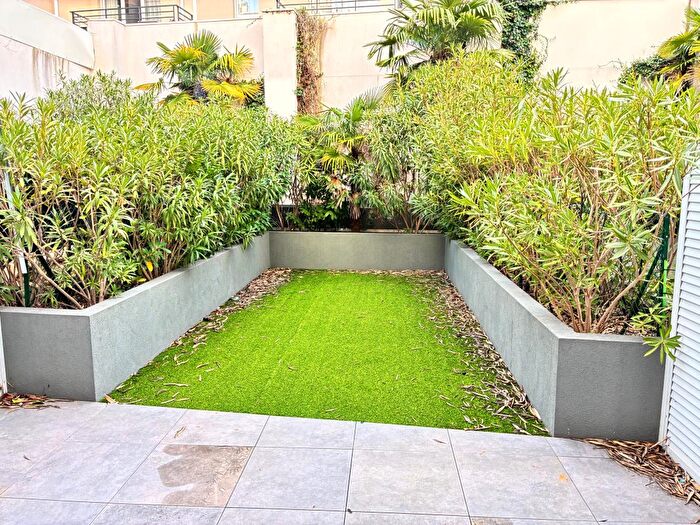 Appartement à vendre - Nice, Saint-Roch - 2 pièces - 1 chambre