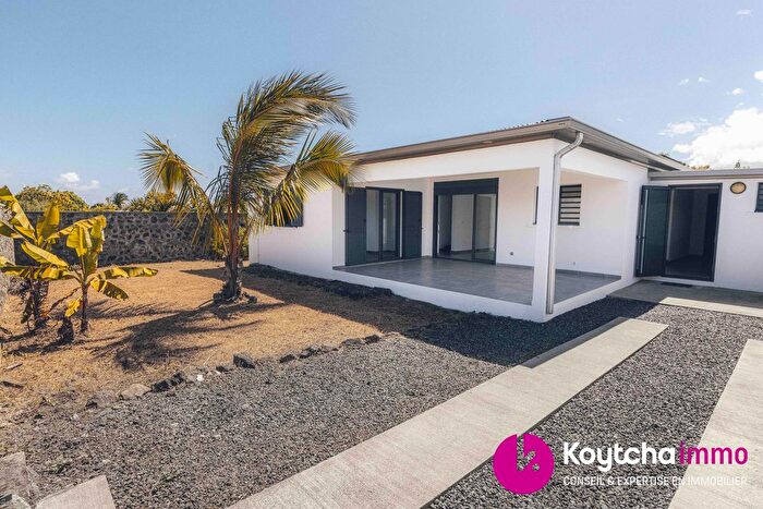 Maison à vendre - Saint-Pierre, Bois dOlive - 4 pièces - 3 chambres