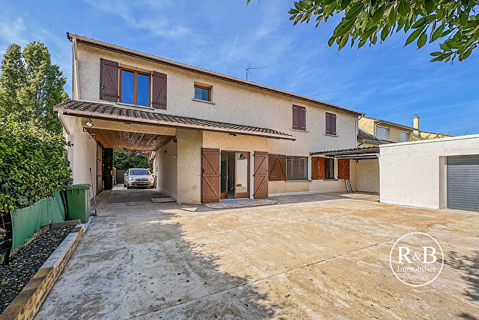 Maison à vendre - Les Clayes-sous-Bois, Nord - 7 pièces - 5 chambres