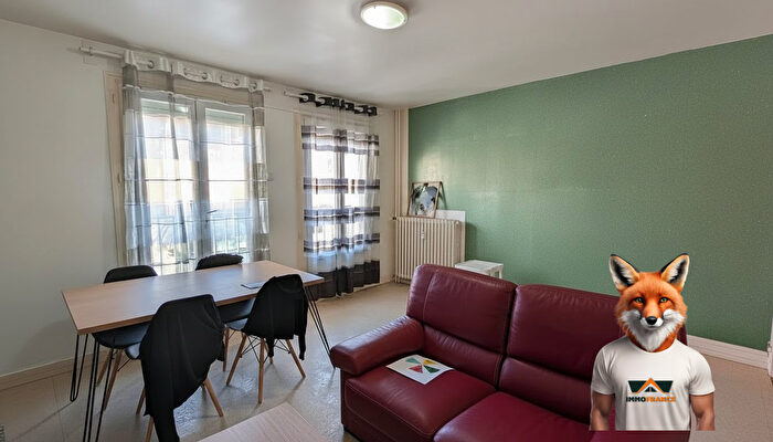 Appartement à vendre - Troyes - 4 pièces - 3 chambres