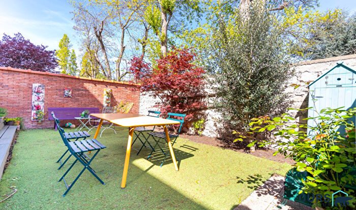 Maison 8 pièces à Saint-Denis, à vendre