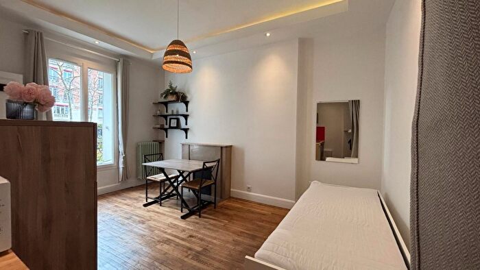 Appartement à louer - Paris e , Auteuil-Nord, Jasmin, Mirabeau - 1 pièce