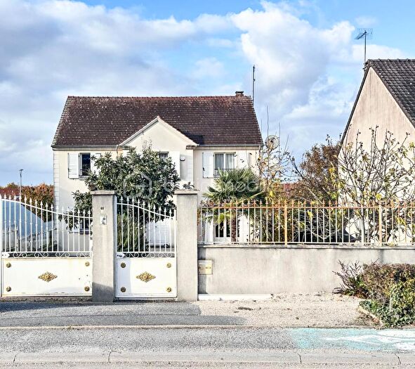 Maison à vendre - Darvault - 8 pièces - 6 chambres