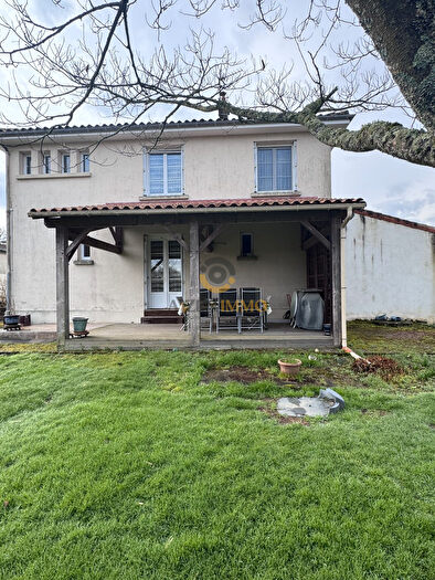 Maison à vendre - Verruyes - 7 pièces - 5 chambres