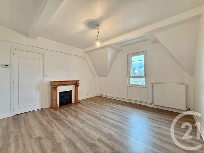 Appartement à vendre - Yzeure, Centre-ville - 3 pièces - 2 chambres