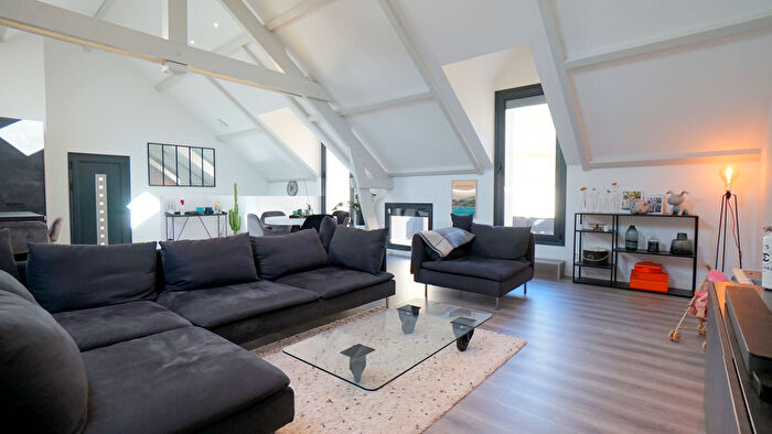 Maison à vendre - Mézy-sur-Seine - 6 pièces - 4 chambres