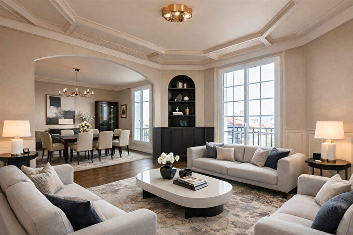 Appartement à vendre - Courbevoie, Bécon - 5 pièces - 3 chambres