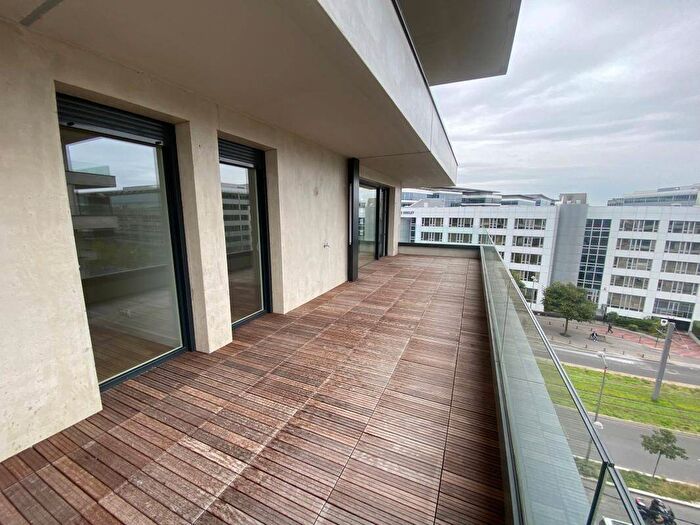 Appartement à louer - Agent Sarre-Centre-Les Vallées-La Garenne, Colombes - 4 pièces - 3 chambres