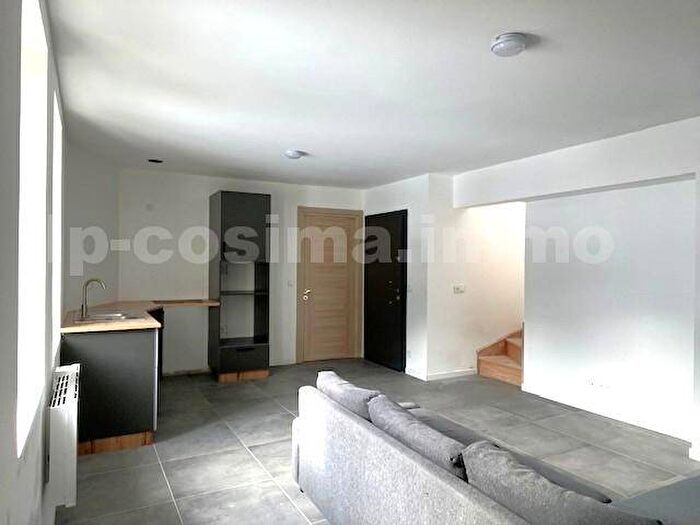Appartement à louer - Le Reposoir - 3 pièces - 2 chambres