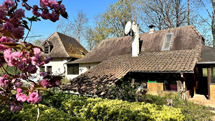 Maison à vendre - Sainte-Suzanne, Orthez - 4 pièces - 3 chambres