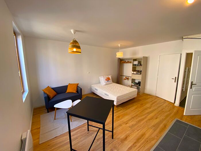 Appartement à louer - Castelnaudary, Centre-ville, Gare, La Baffe - 1 pièce