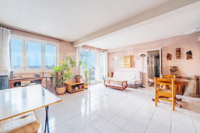 Appartement à vendre - Charenton-le-Pont, Centre ancien - 3 pièces - 2 chambres