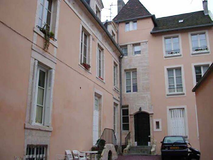 Appartement 2 pièces à Centre Ancien, Caen, à louer